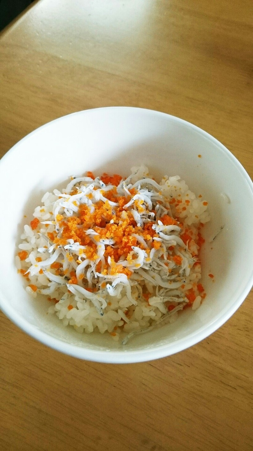しらす＆からすみご飯 By きんこはる 【クックパッド】 簡単おいしいみんなのレシピが351万品