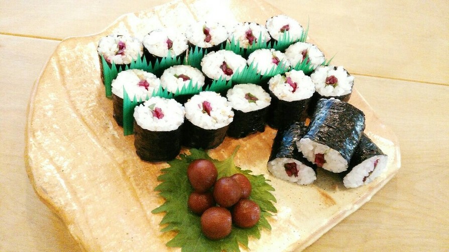 ☆しばわかめの海苔巻き☆ by mayuyuキッチン 【クックパッド】 簡単おいしいみんなのレシピが394万品