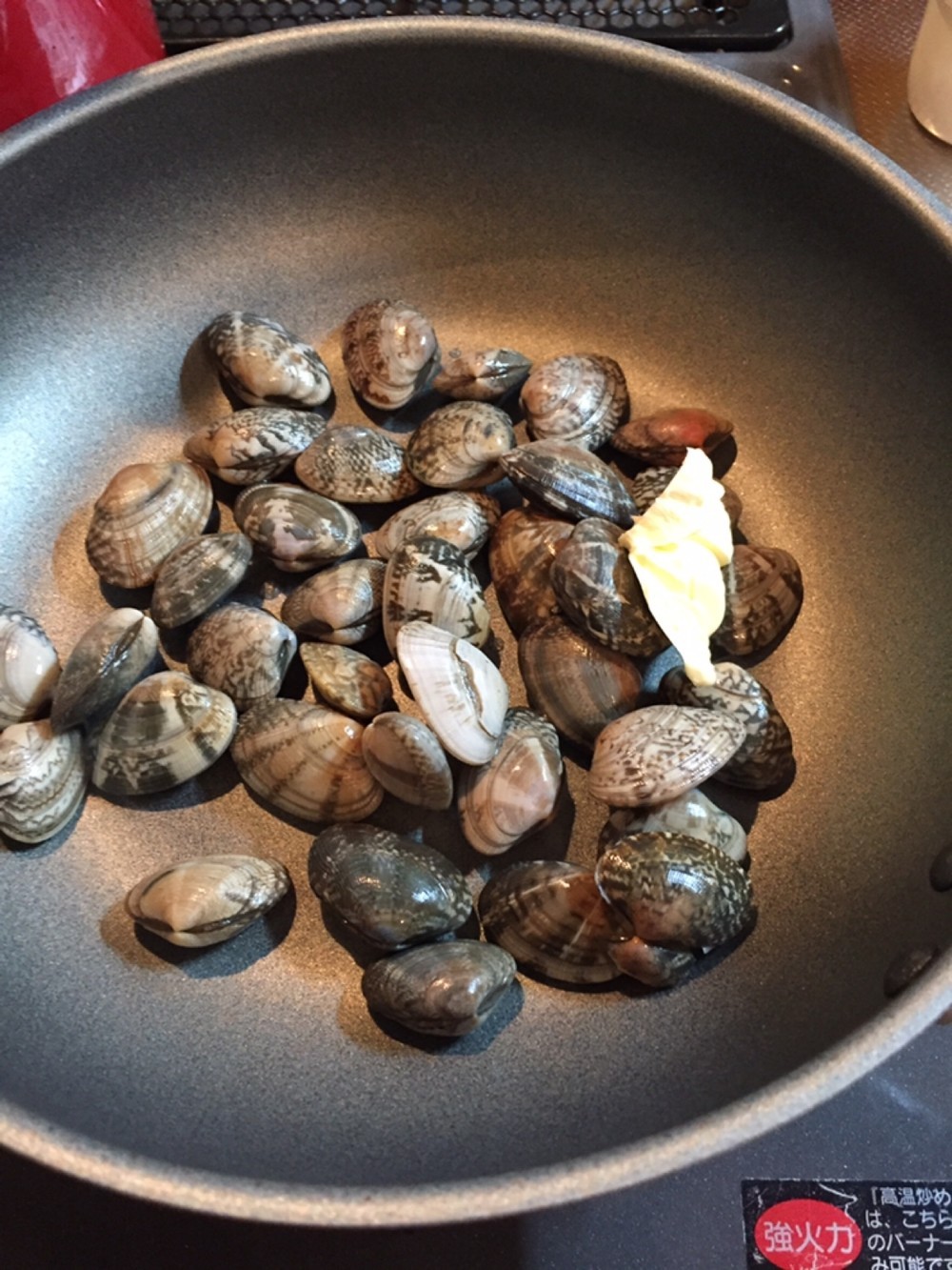 あさりの旬の時期・季節はいつ？選び方や栄養価は？砂抜きや食べ方のおすすめも紹介！| ちそう