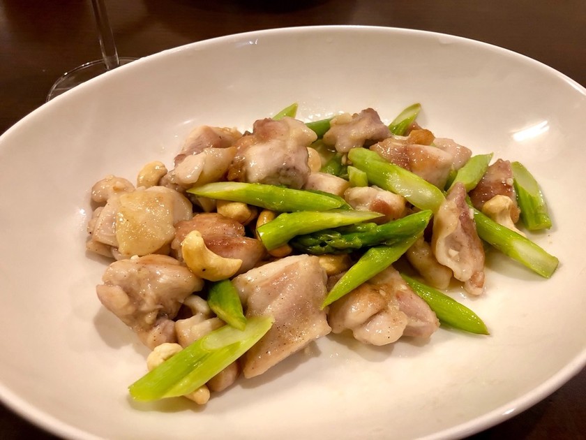 鶏肉とアスパラ、ナッツの塩レモン炒め By ☆aiken☆ 【クックパッド】 簡単おいしいみんなのレシピが354万品
