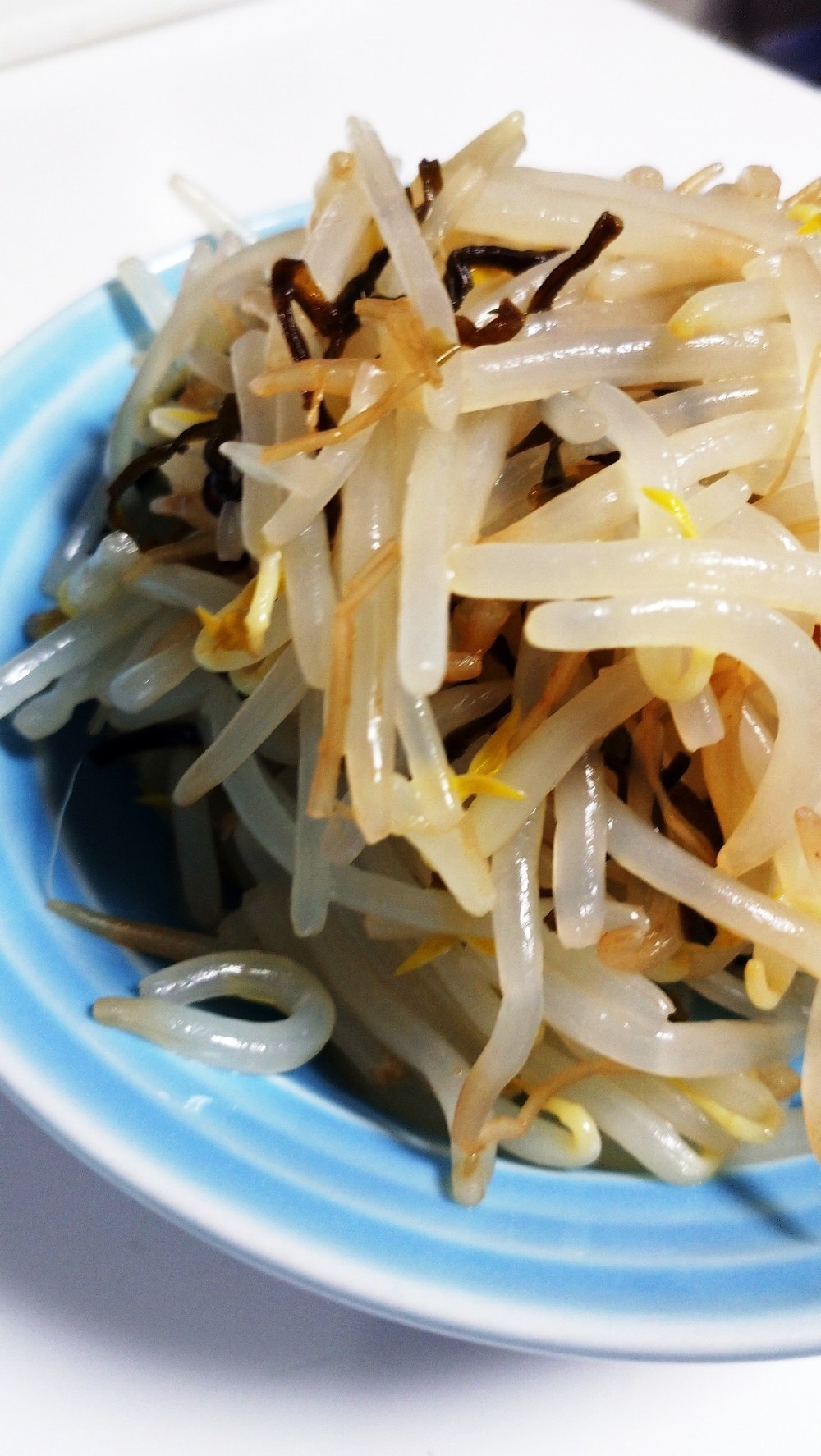 『おいしく食べる食材の手帳』 もやし - nosuri