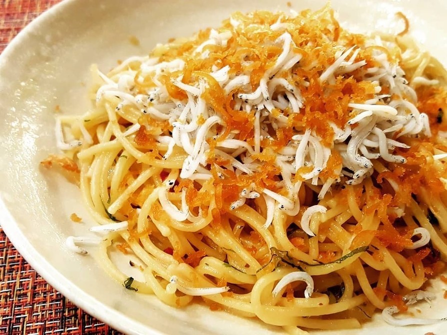 からすみとしらすの大葉ペペロンチーノ。 By まあさんのキッチン。 【クックパッド】 簡単おいしいみんなのレシピが395万品