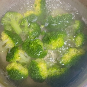 デュカ★海老とブロッコリー炒め by ｱﾄﾘｴ沙羅 【クックパッド】 簡単おいしいみんなのレシピが387万品