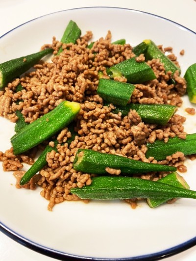 オクラとひき肉あまから炒め by さっちゃんの味 【クックパッド】 簡単おいしいみんなのレシピが394万品